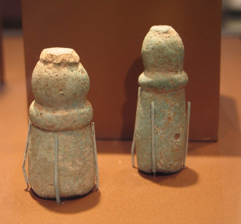 Model Jar on Stand | musefully